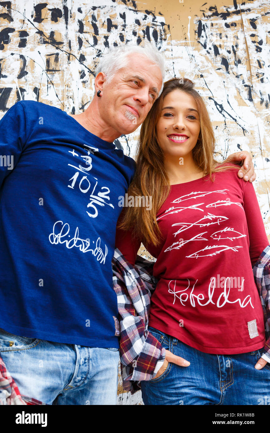 Two people posing Stock Photo - Alamy