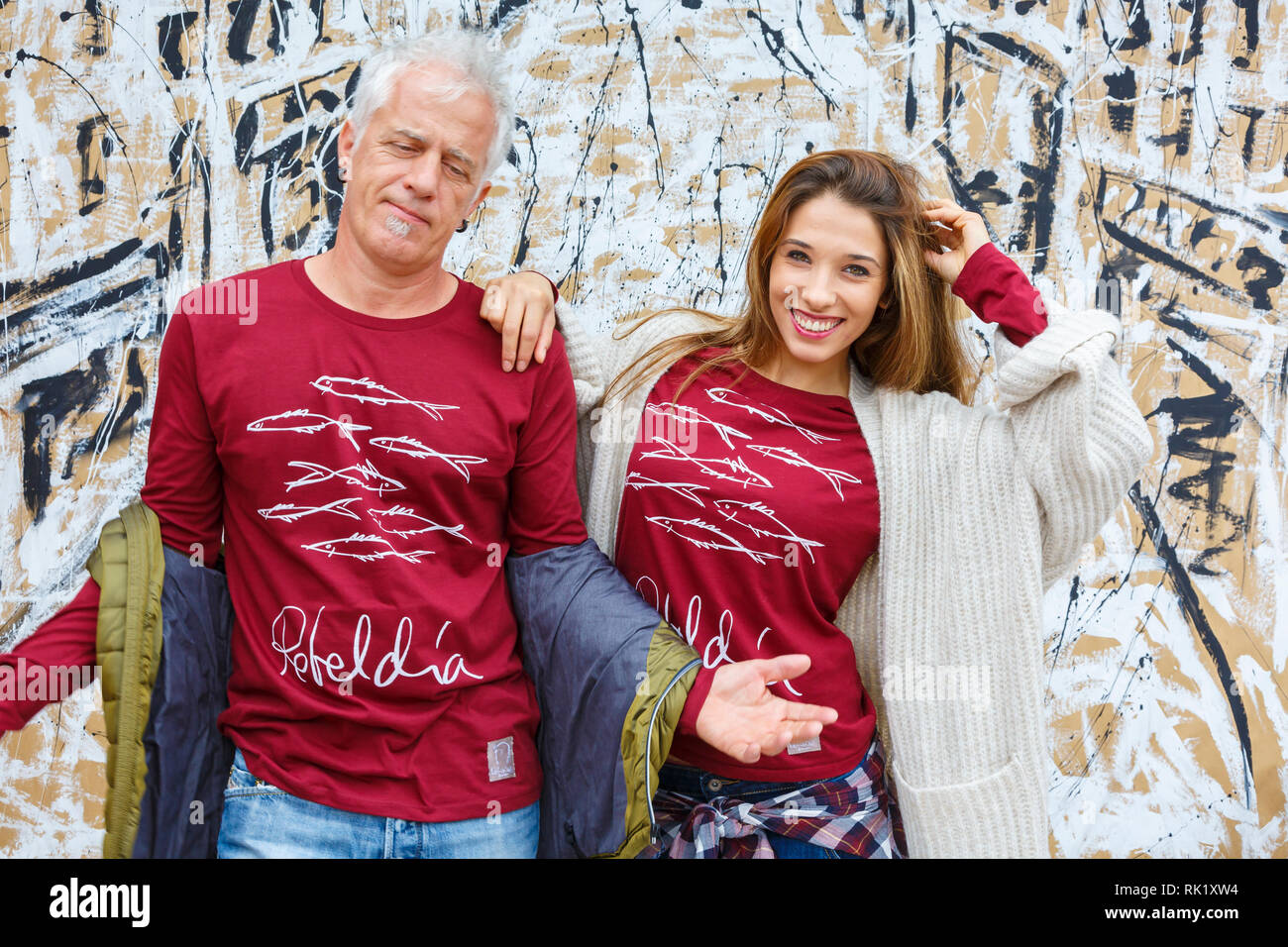 Two people posing Stock Photo - Alamy