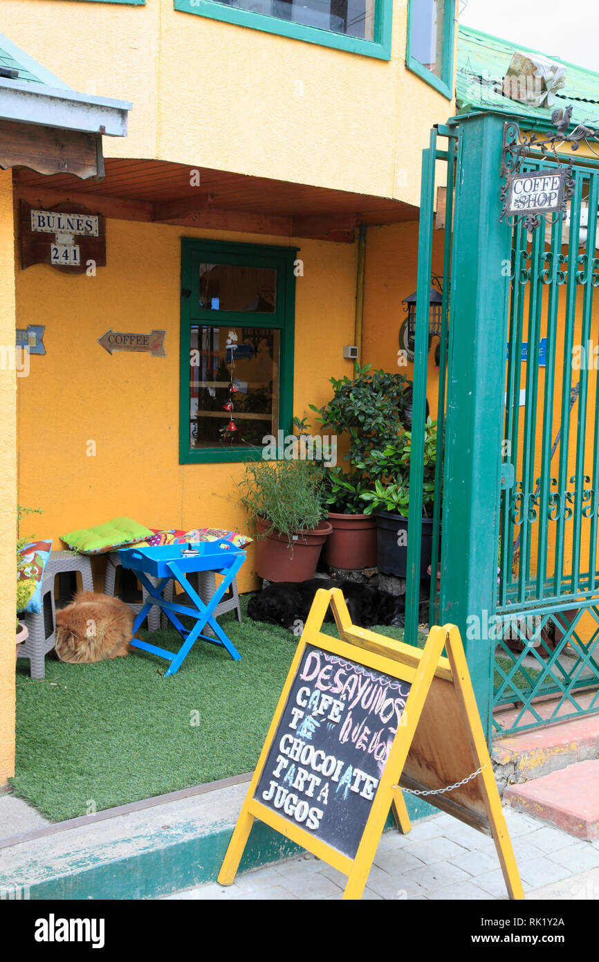 Chile, Magallanes, Puerto Natales, cafe, street scene Stock Photo - Alamy