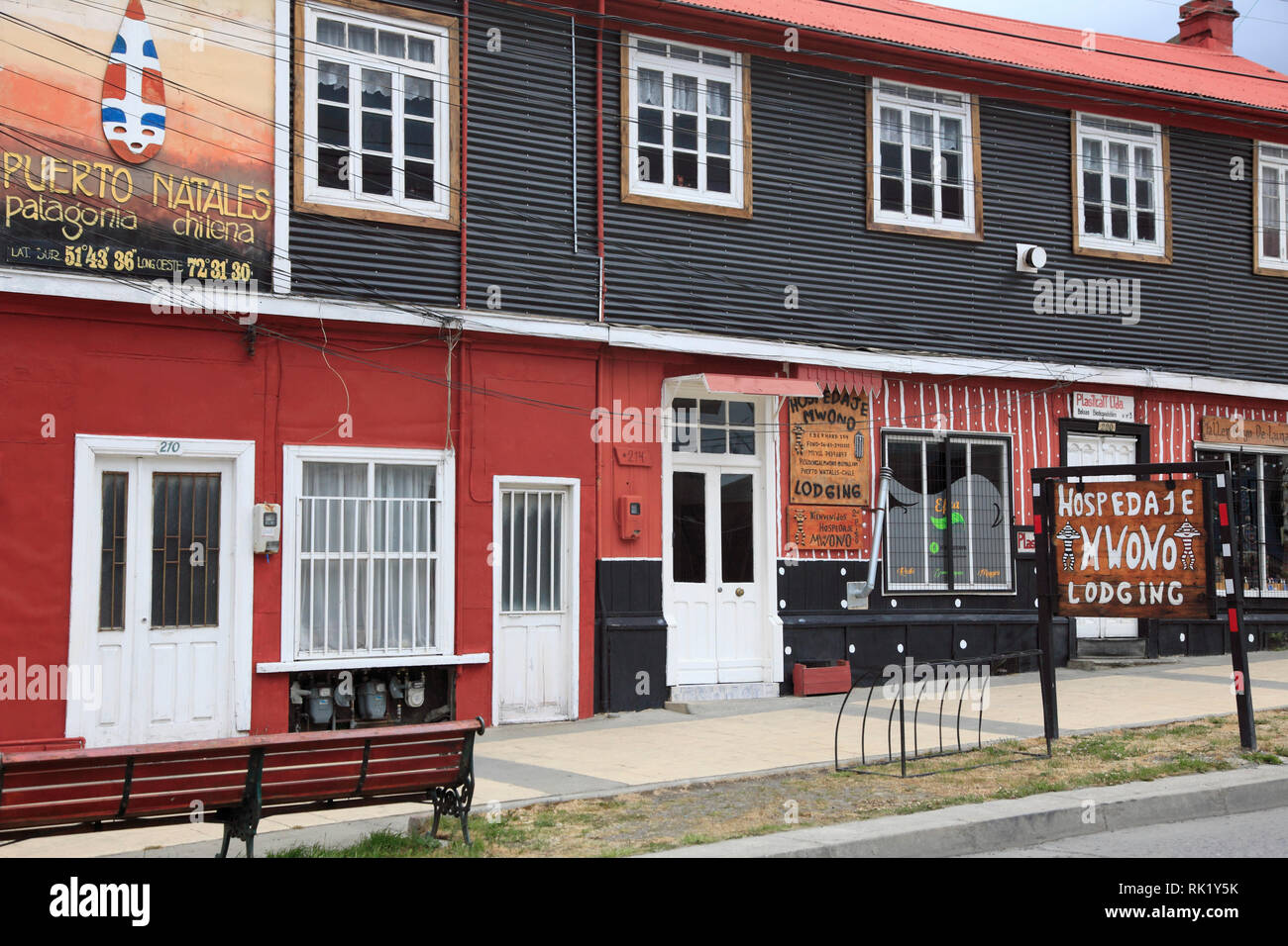 Chile, Magallanes, Puerto Natales, hostel, street scene Stock Photo - Alamy