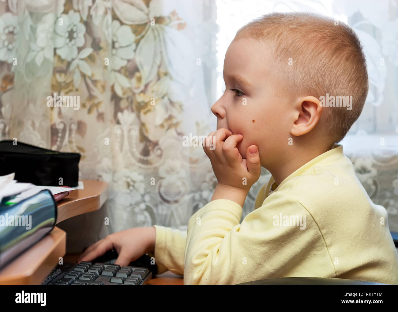Boy computer study table hi-res stock photography and images - Alamy