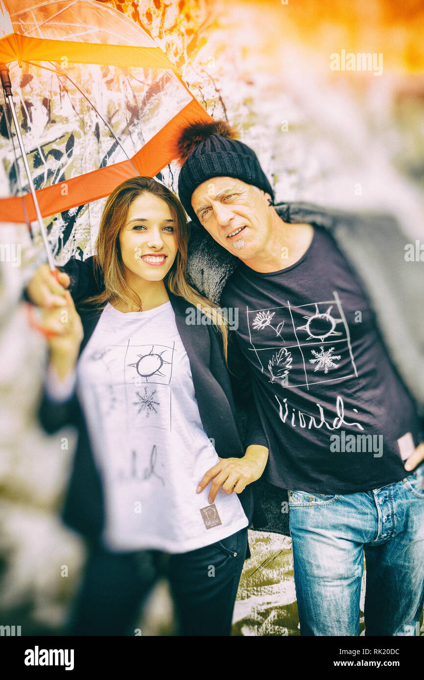 Two people posing Stock Photo - Alamy