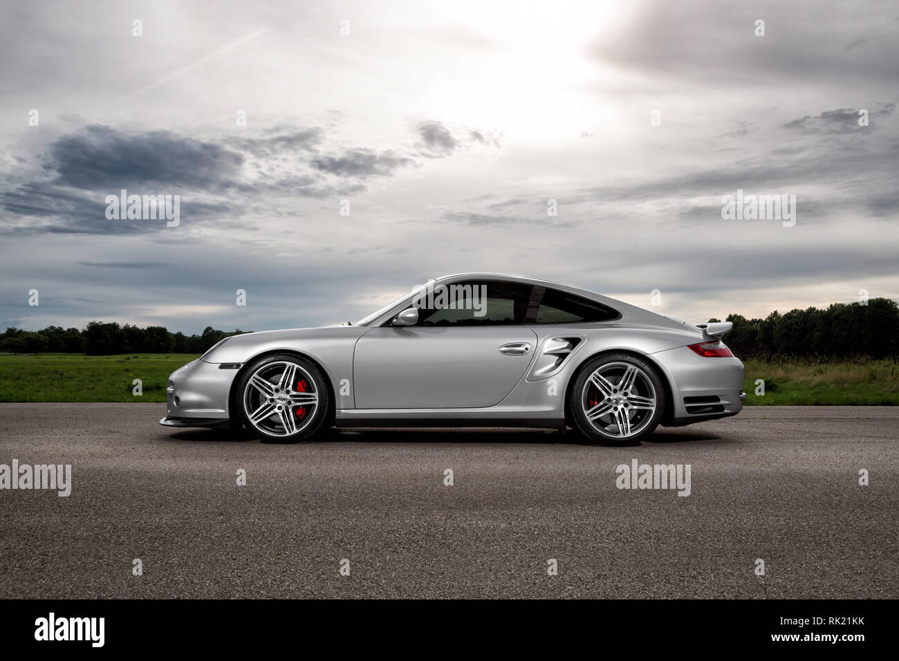 CMST Tuning Conversion Widebody Kit For Porsche 2006-2011