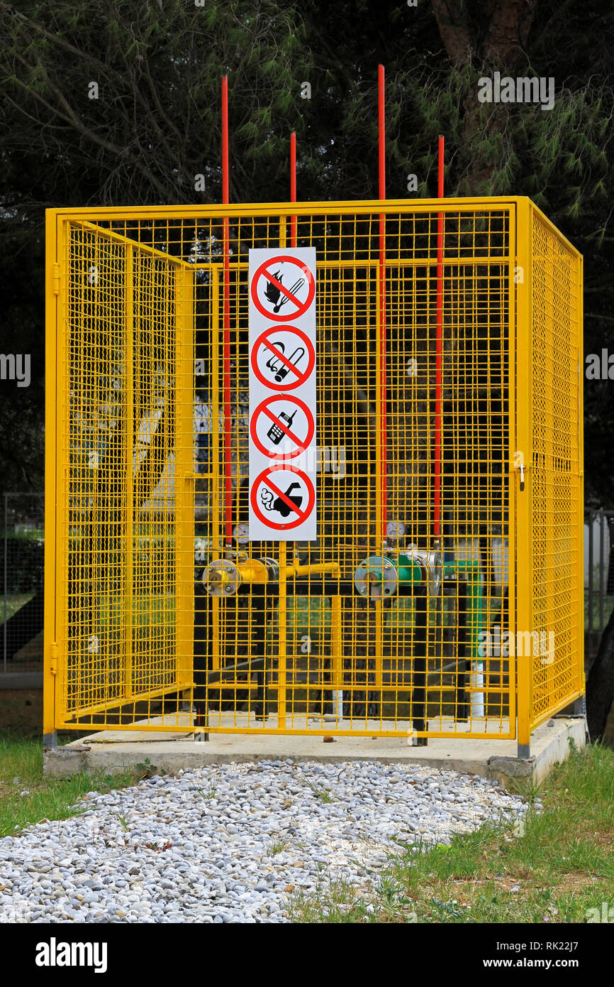 Gas inlet hi-res stock photography and images - Alamy