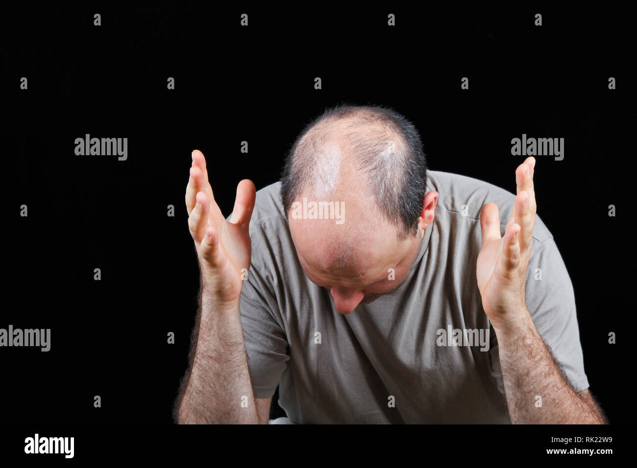 Devastated man hi-res stock photography and images - Alamy
