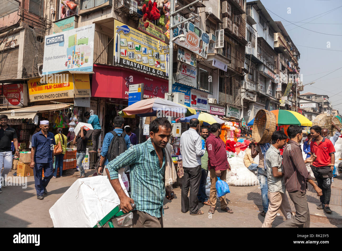 Bhendi bazaar hi-res stock photography and images - Alamy