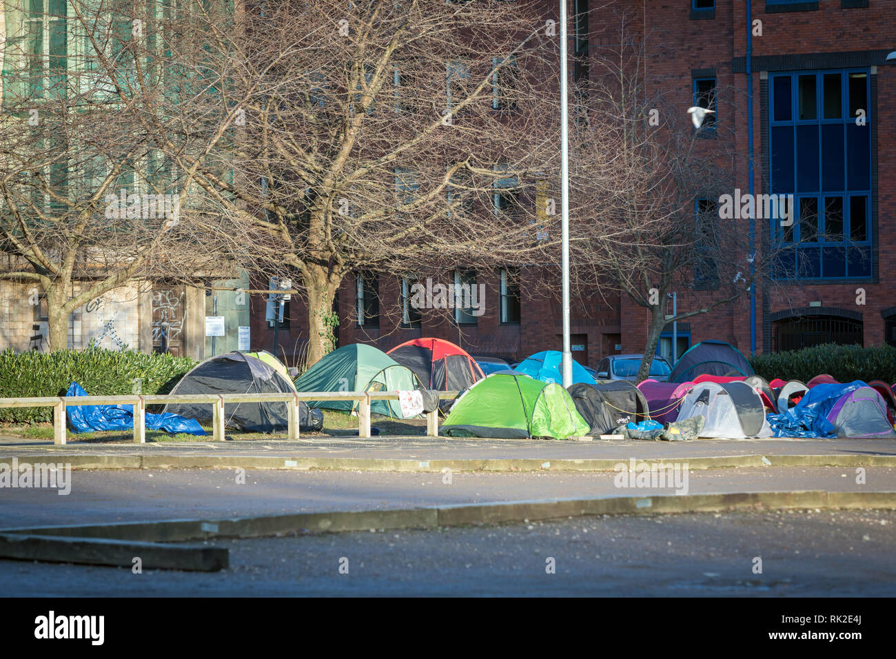 Homeless tent uk hi-res stock photography and images - Alamy