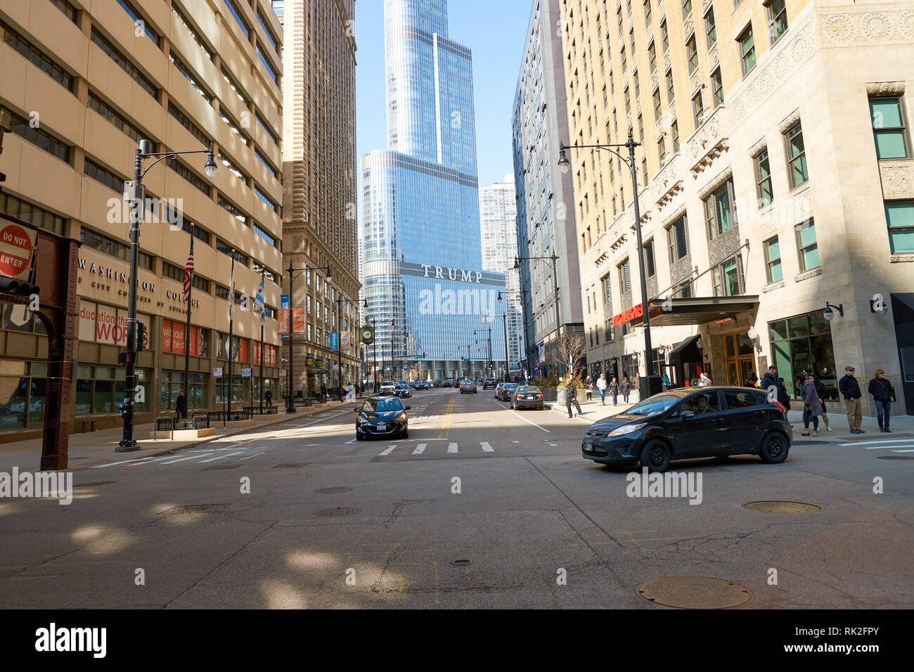 CHICAGO, IL - CIRCA MARCH, 2016: streets of Chicago at daytime. Chicago ...