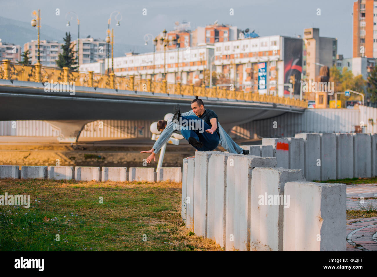 Freestyle parkour team hi-res stock photography and images - Alamy