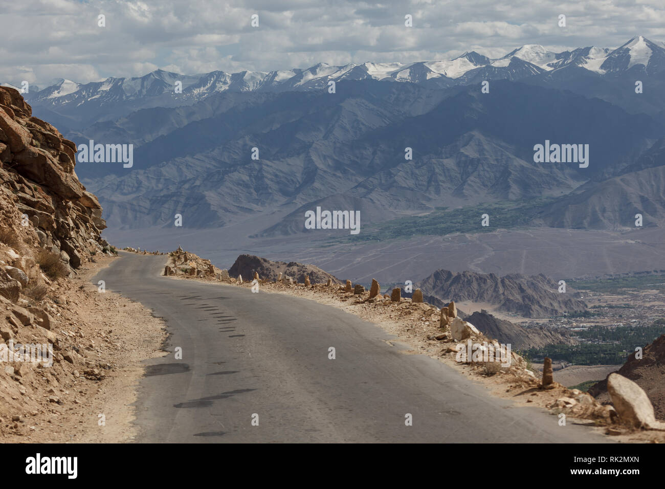 Tibet plateau hi-res stock photography and images - Alamy