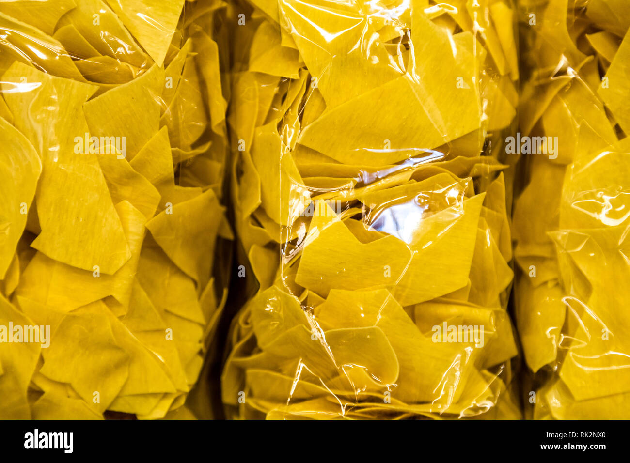 Bags of pasta hi-res stock photography and images - Alamy