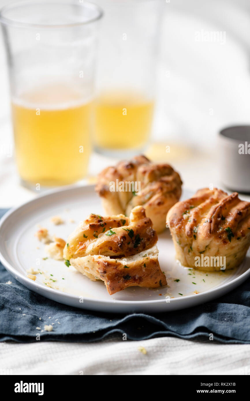 Fantails hi-res stock photography and images - Alamy