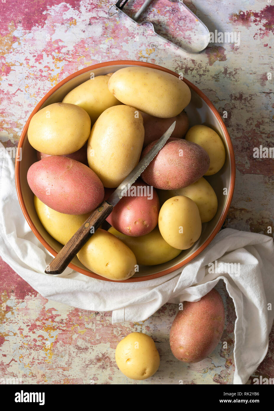 Royale red hi-res stock photography and images - Alamy