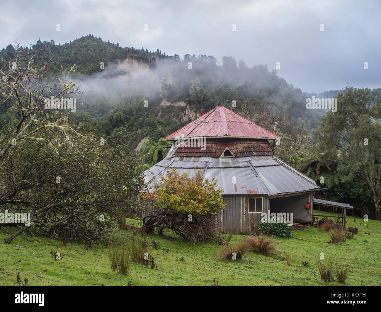 Ahuahu valley hi-res stock photography and images - Alamy