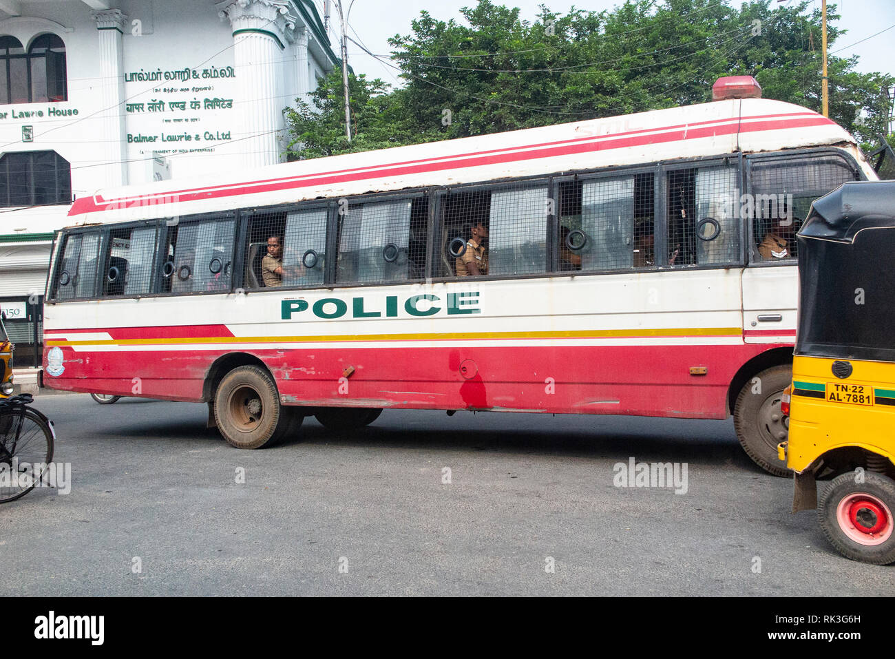 Indian police vehicle hi-res stock photography and images - Alamy