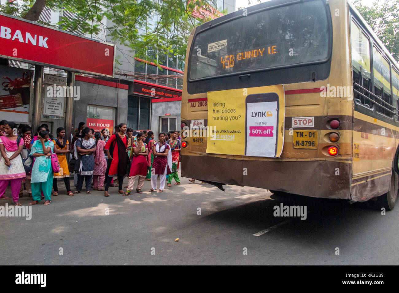 Crowded bus india hi-res stock photography and images - Alamy