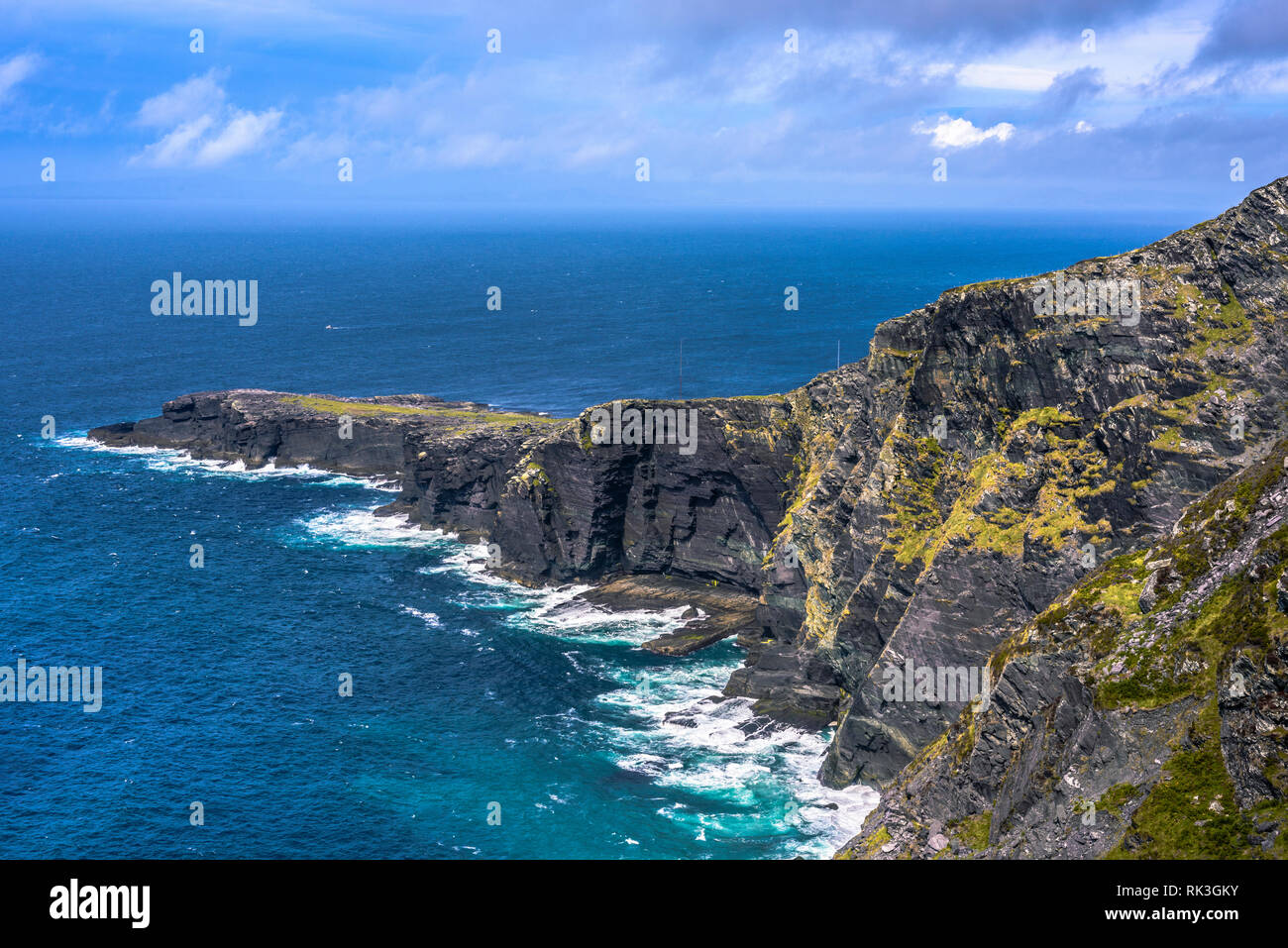Fogher Cliffs and Geokaun Mountain at Valentina Island, Ring Of Kerry ...