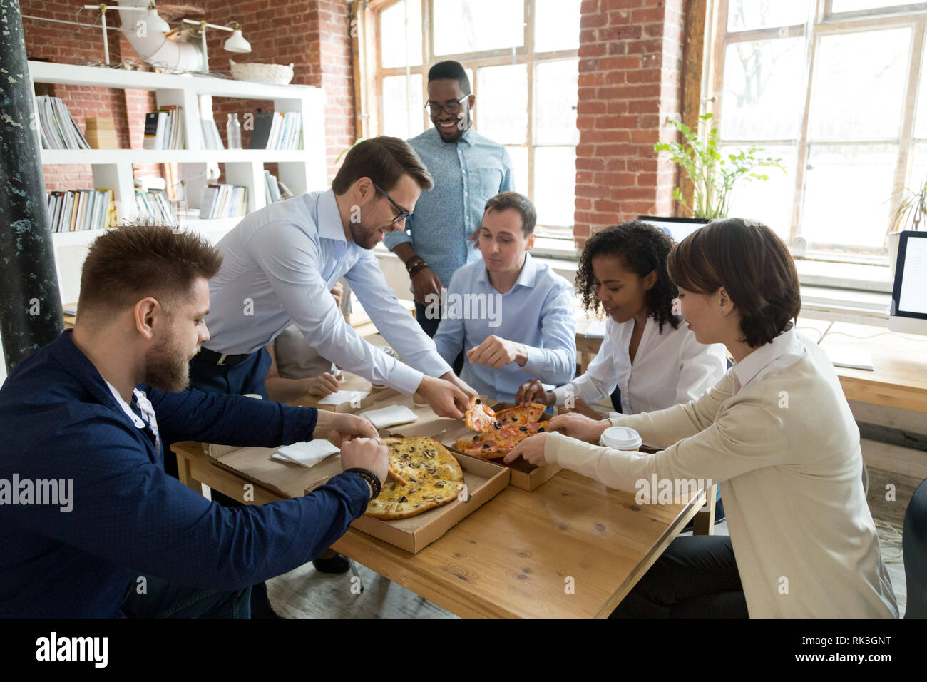 Happy meal box hi-res stock photography and images - Alamy