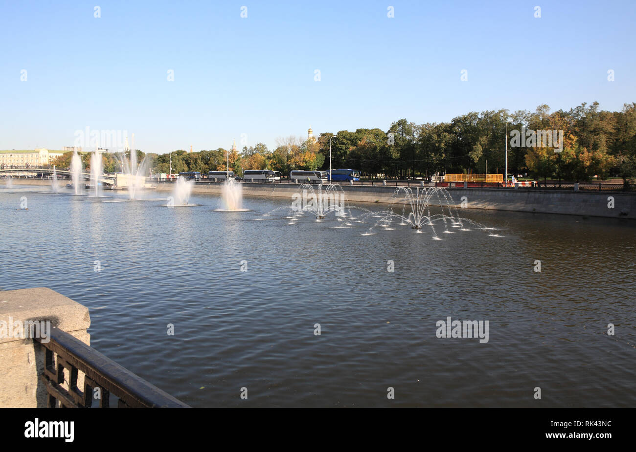 many fountain on river Stock Photo - Alamy