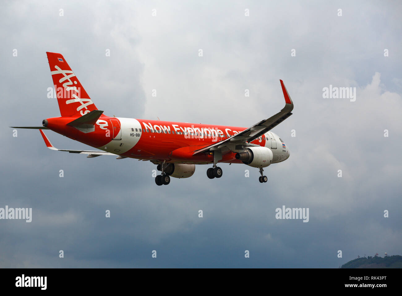 Airbus a320 wing in clouds hi-res stock photography and images - Alamy