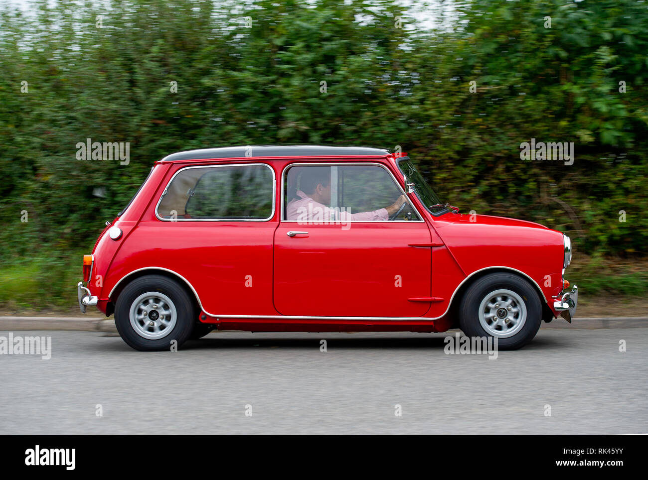 1964 Morris Mini Cooper S classic British car Stock Photo - Alamy