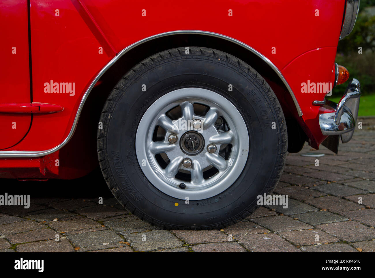 1964 morris mini classic vehicle hi-res stock photography and images ...