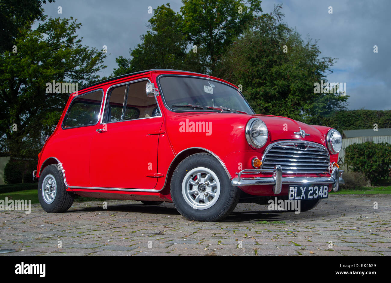 1964 Morris Mini Cooper S classic British car Stock Photo - Alamy