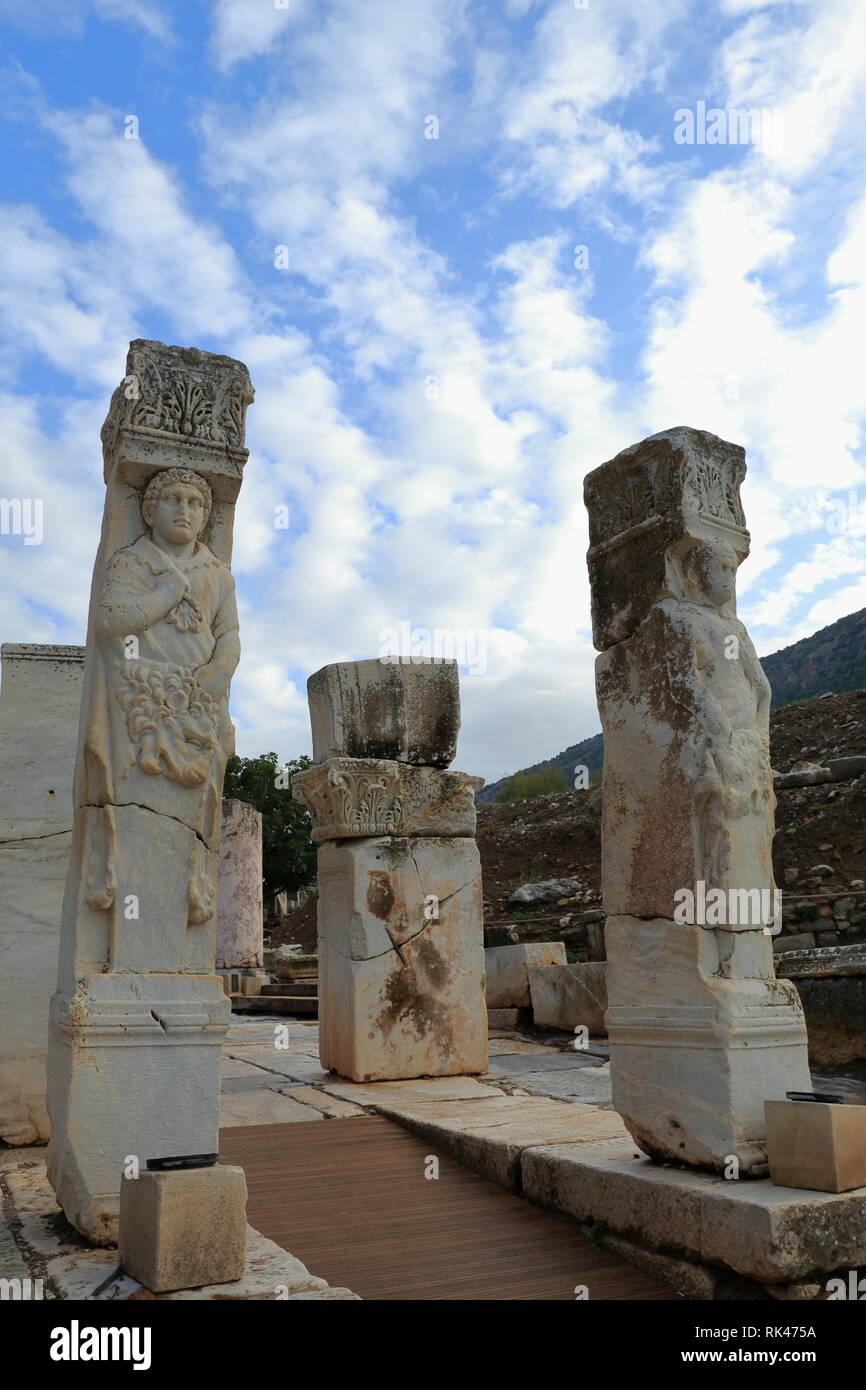 The Heracles Gate in the ancient city of Ephesus was built in the 4th ...