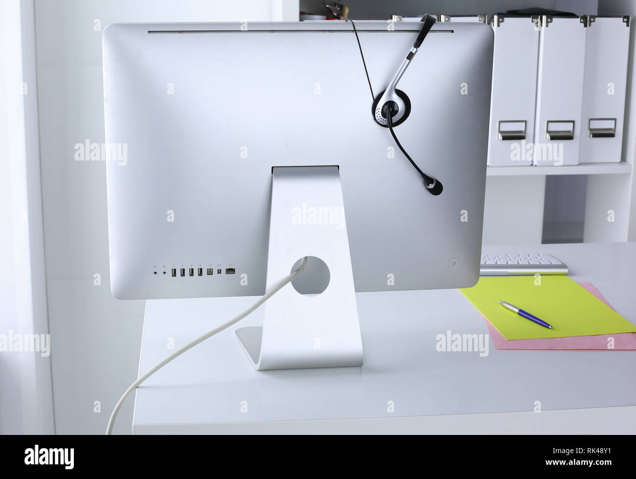 Communication support, call center and customer service help desk. VOIP ...