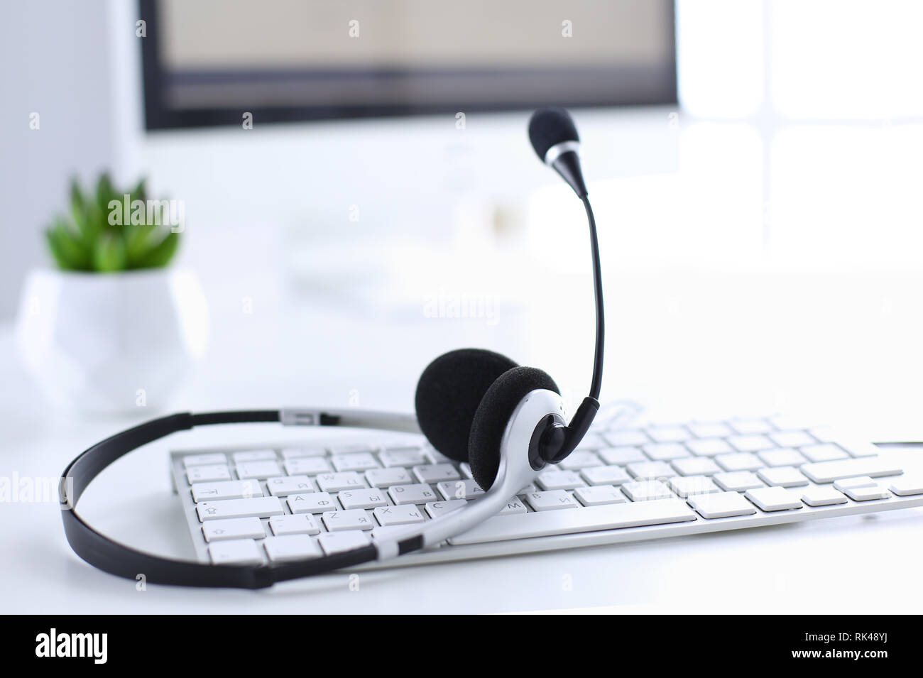 Communication support, call center and customer service help desk. VOIP ...