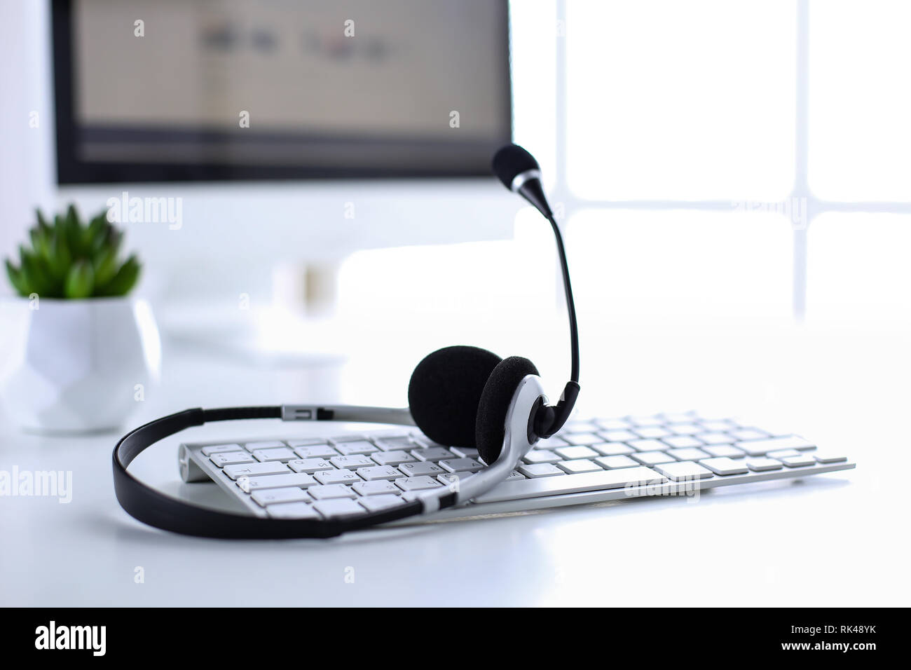 Communication support, call center and customer service help desk. VOIP ...