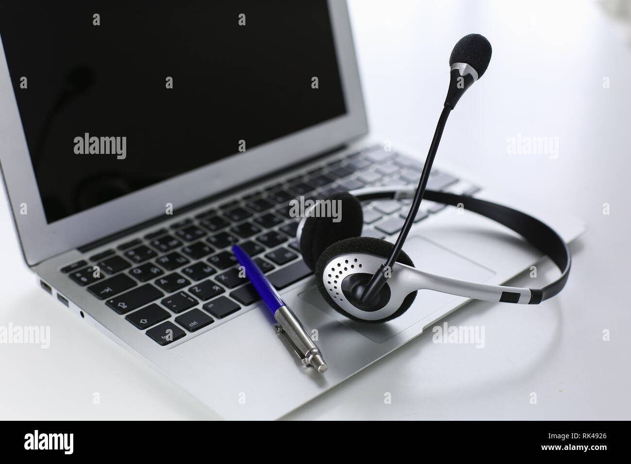 Communication support, call center and customer service help desk. VOIP ...