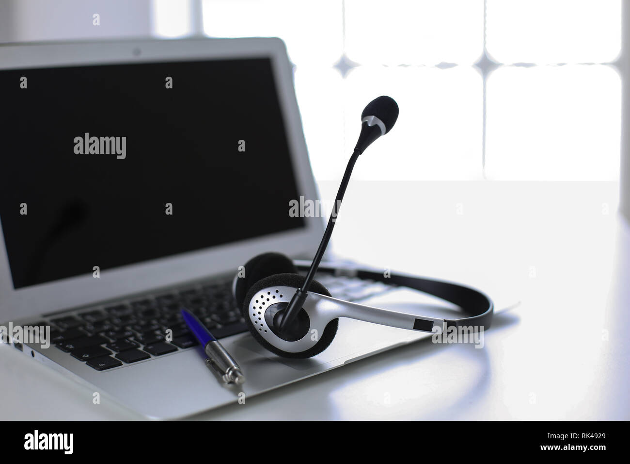 Communication support, call center and customer service help desk. VOIP ...