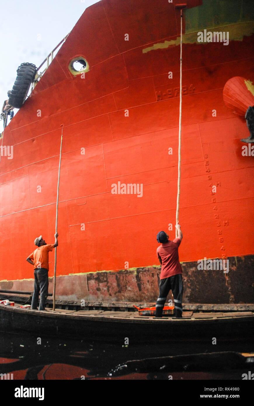 Dock workers ,06 february2019 dhaka Bangladesh,Dock workers in a ...