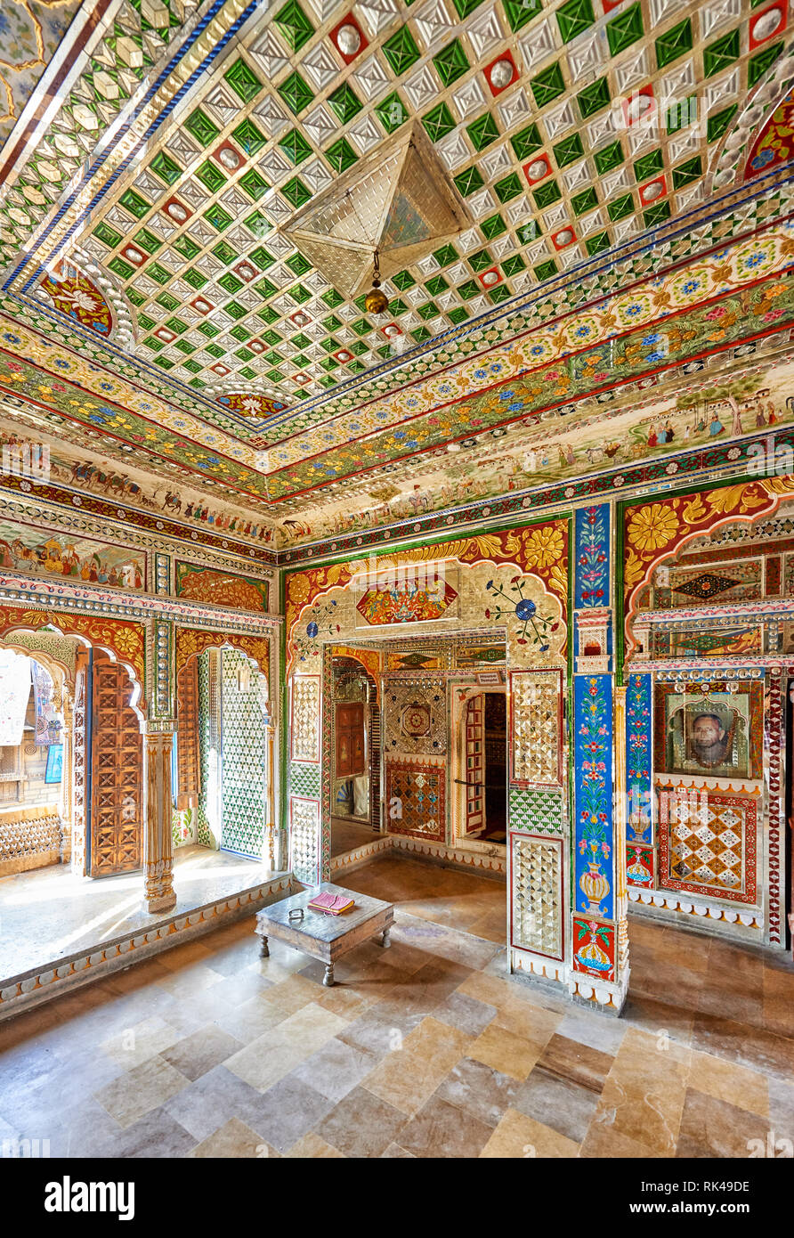 colorful mirrored room inside Kothari Patwa Haveli, Jaisalmer ...