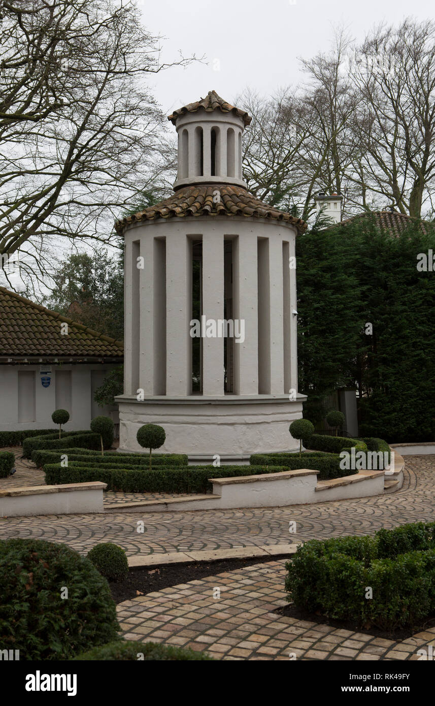 Garden folly hi-res stock photography and images - Alamy