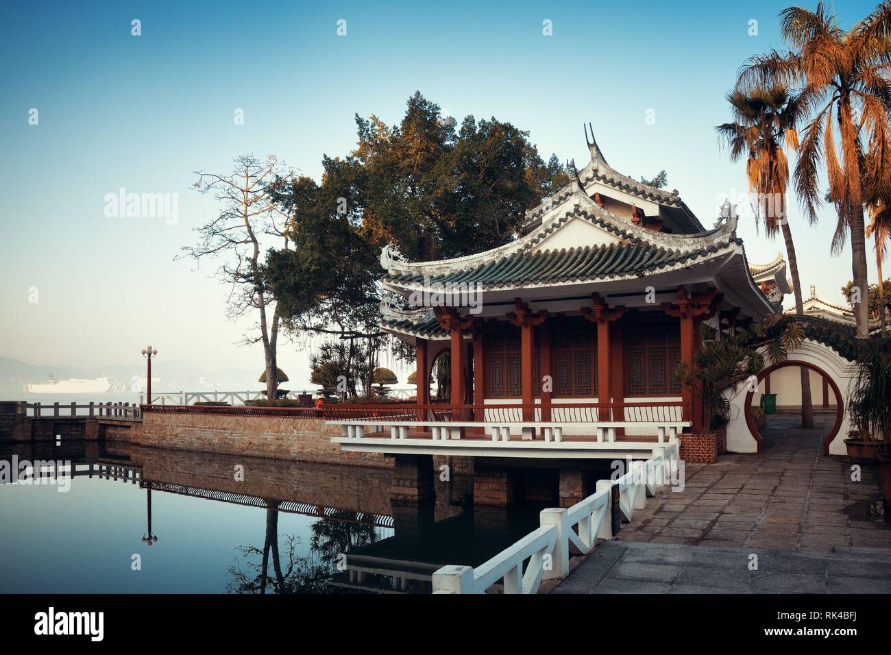 Shu Zhuang Garden with traditional Chinese architecture in Gulangyu ...