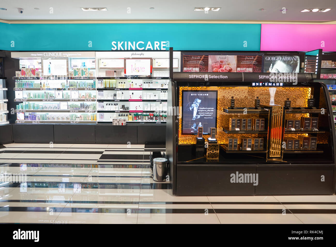 KUALA LUMPUR, MALAYSIA - MAY 09, 2016: Sephora store in Suria KLCC ...