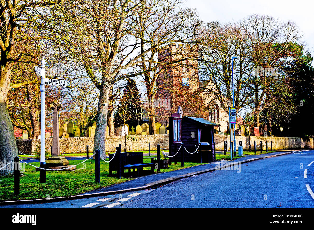 Bishopton village hi-res stock photography and images - Alamy