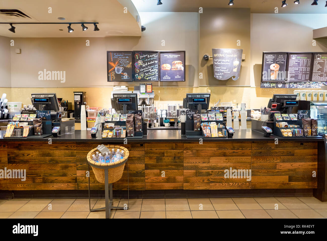 Starbucks cafe hi-res stock photography and images - Alamy