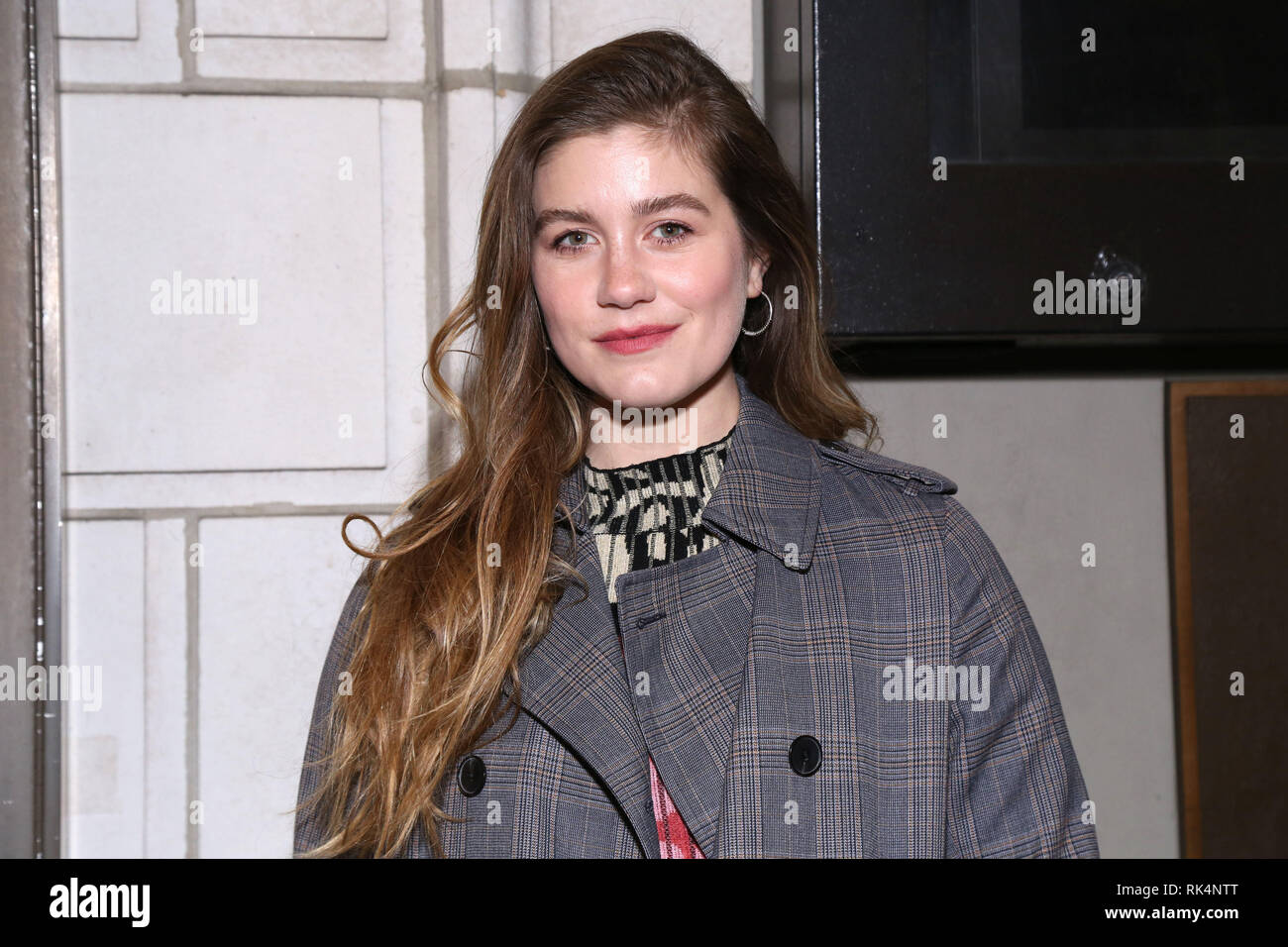Laura dreyfuss hi-res stock photography and images - Alamy