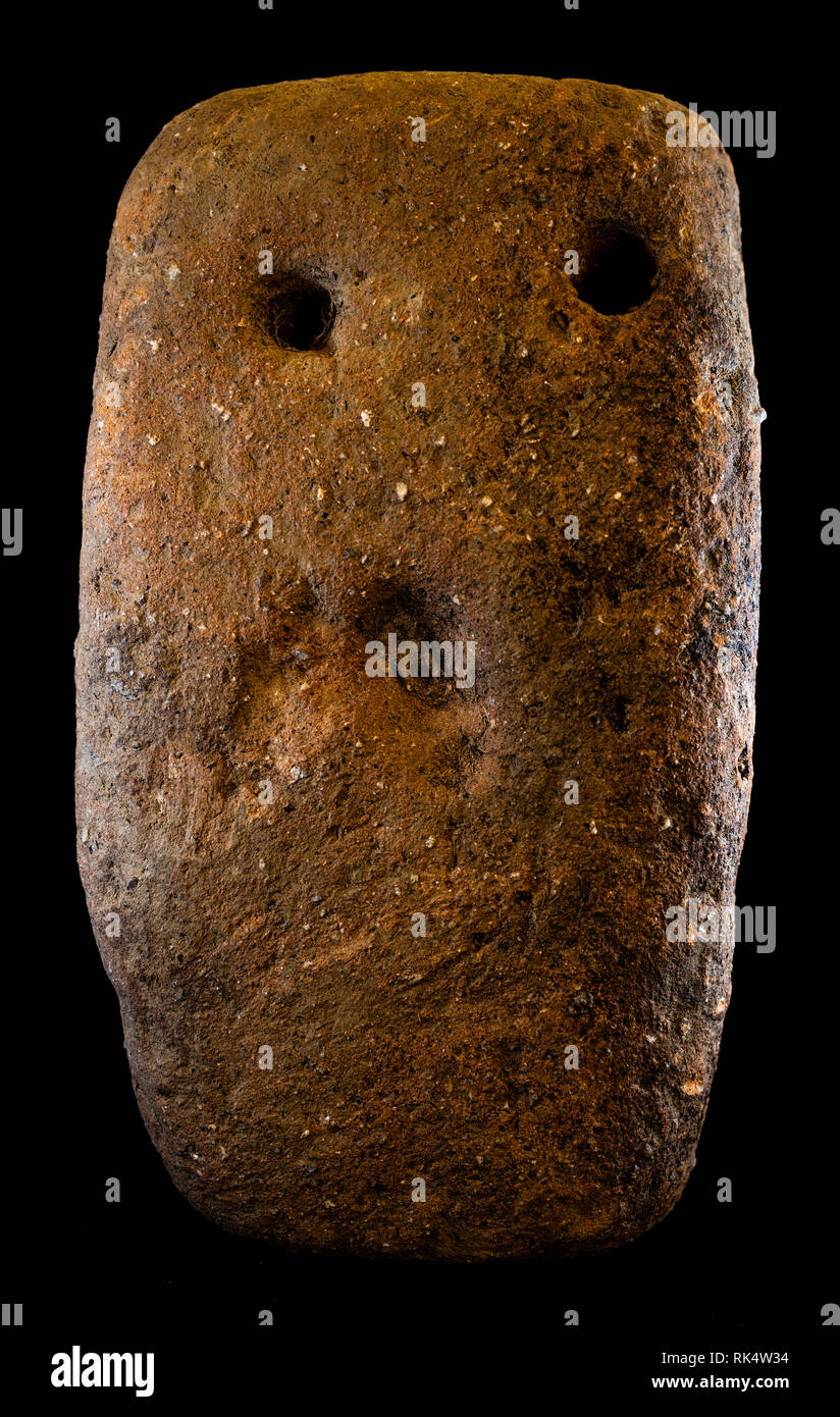 Terracotta loom weight hi-res stock photography and images - Alamy