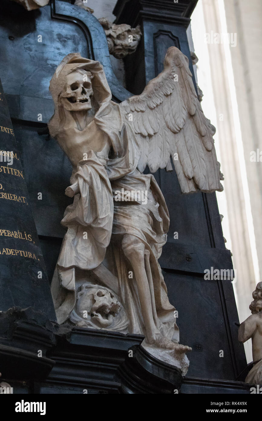 Marien head hi-res stock photography and images - Alamy