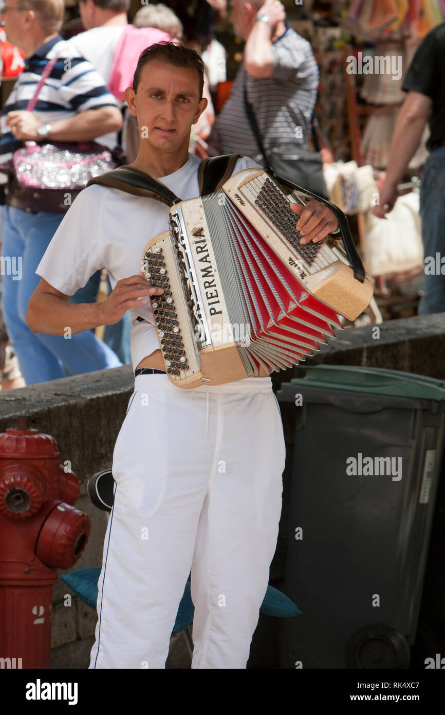 French Busker High Resolution Stock Photography and Images - Alamy