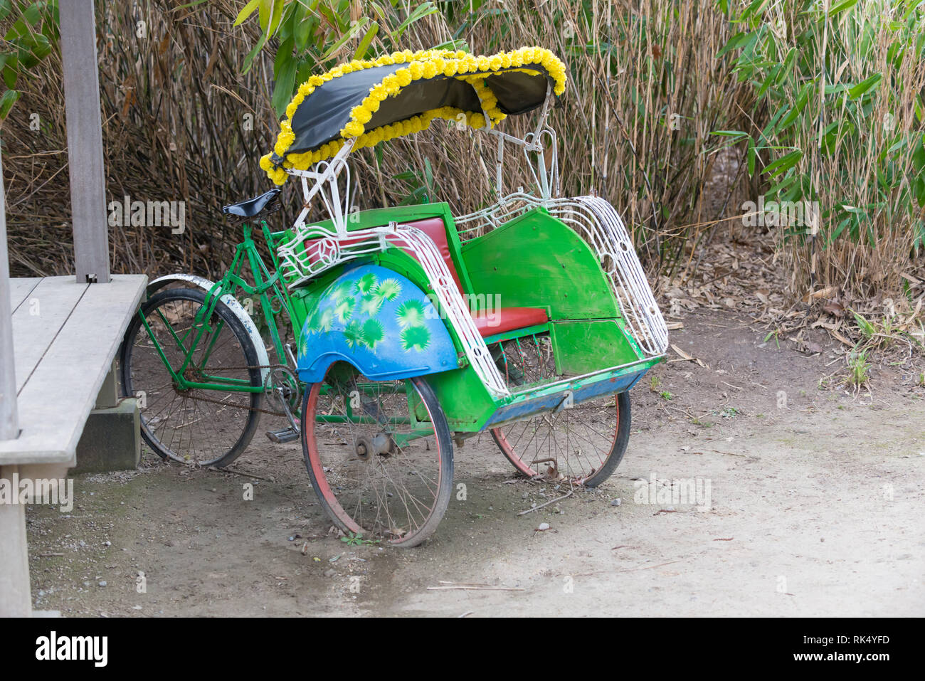 Riksha hi-res stock photography and images - Alamy