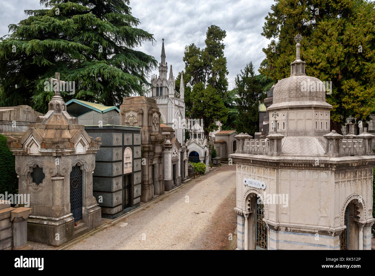 Family crypts hi-res stock photography and images - Alamy