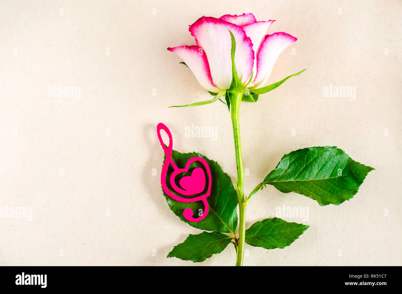 Treble clef flowers hi-res stock photography and images - Alamy