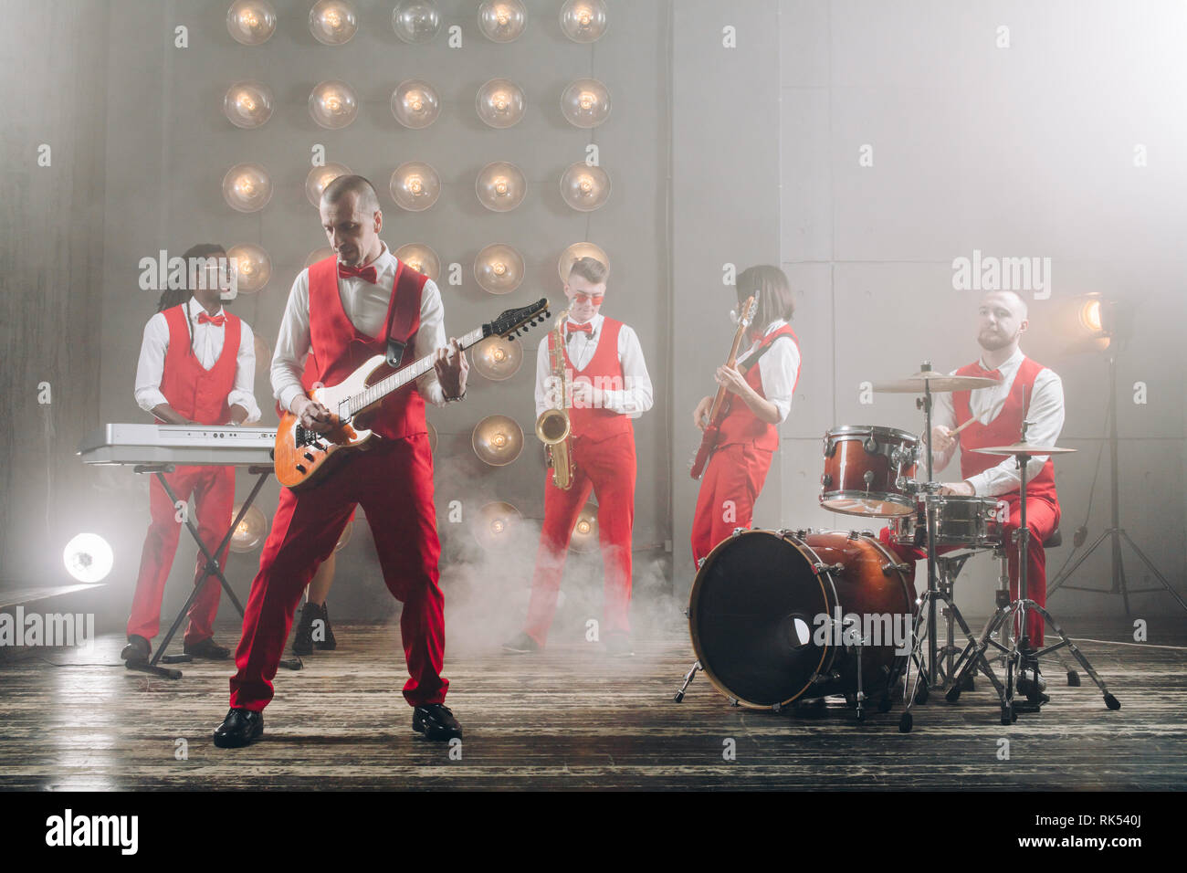 Loud suits hi-res stock photography and images - Alamy