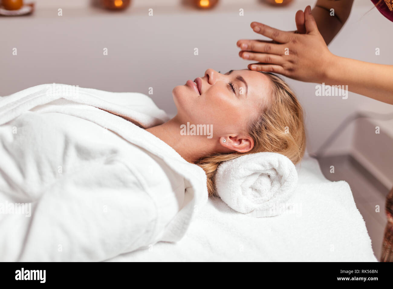 remove signs for fatigue for one procedure.a shaping anti-aging massage ...
