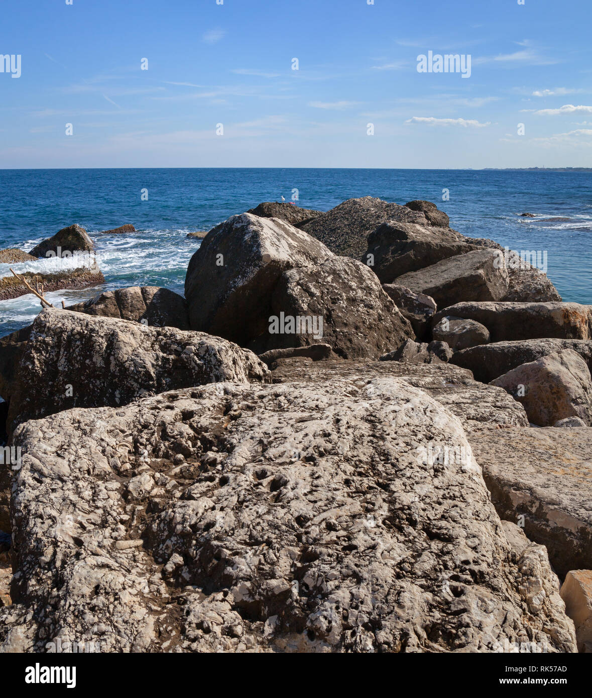 Breakwater mole ocean seawall hi-res stock photography and images - Alamy